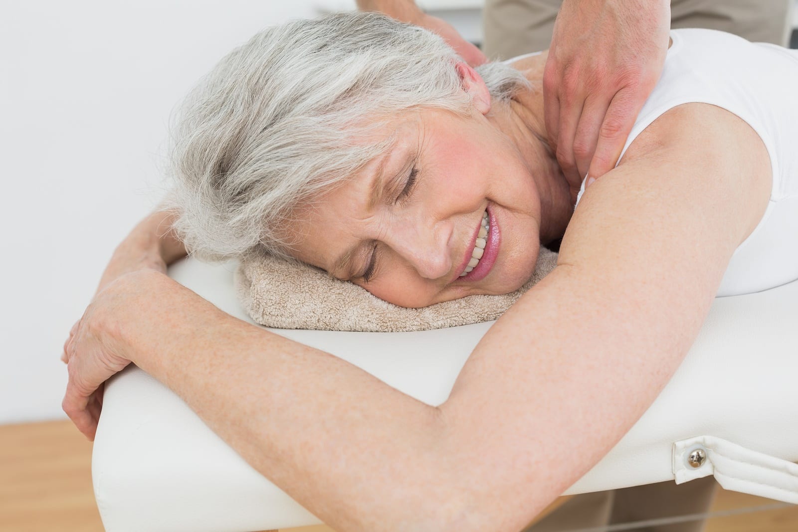 The Therapeutic Benefits of Massage for Seniors - ASC Blog